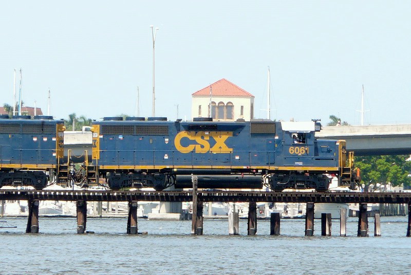 CSX 6061